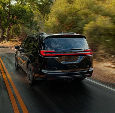 2025 Chrysler Pacifica Towing Capacity Awd Minivan