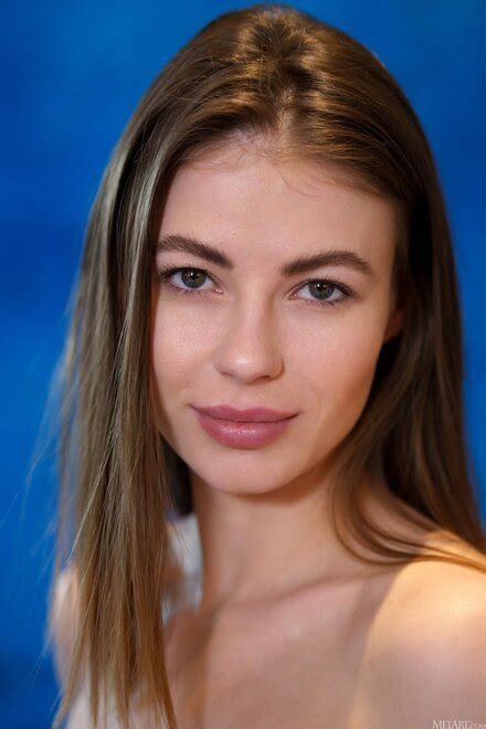 Sexy Brunette Teen Hilary Metartmodel Musehilary C0121 Porn Pic