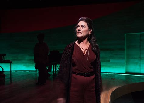 Unpacking A Diva A Review Of Master Class At Timeline Theatre Company