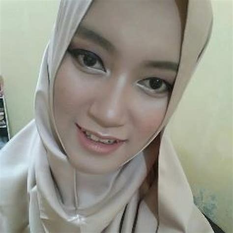 Annisa Febrina Youtube