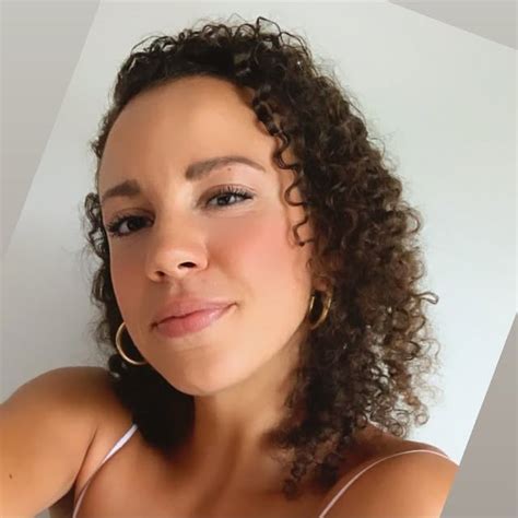 Julia Rigano Juliarigano • Threads Say More