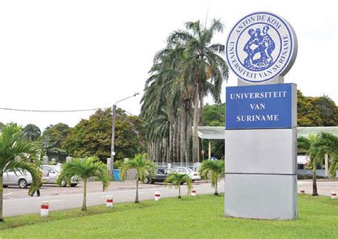 Colleges Op Campus Adek Komen Langzaam Op Gang Dagblad Suriname