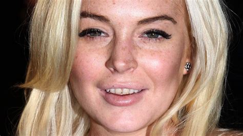The Strange Reason Lindsay Lohan Regrets Turning Down A Kissing Scene
