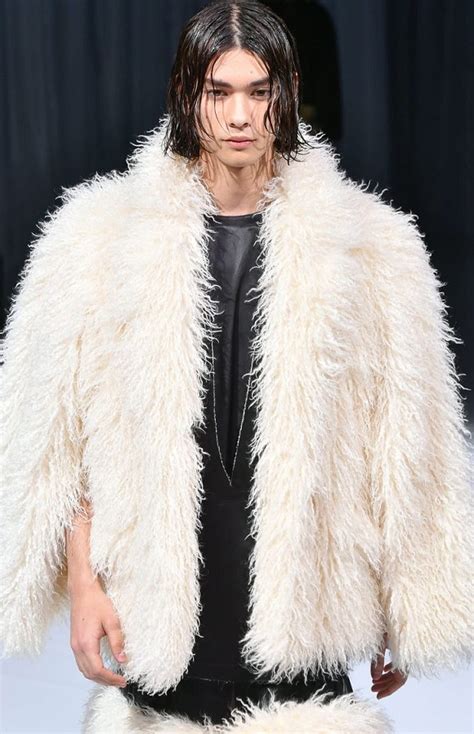 Matthew Models Profile Exileshype Inc