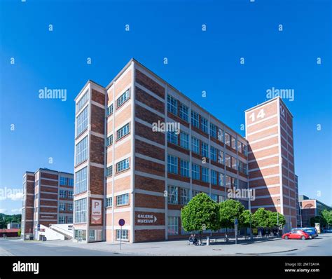 Zlin House Number 14 Batuv Institut Museum Gallery And 15 Library