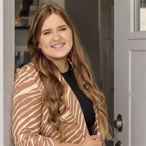 Keely Iverson Rapid City Sd Real Estate Associate Re Max Advantage