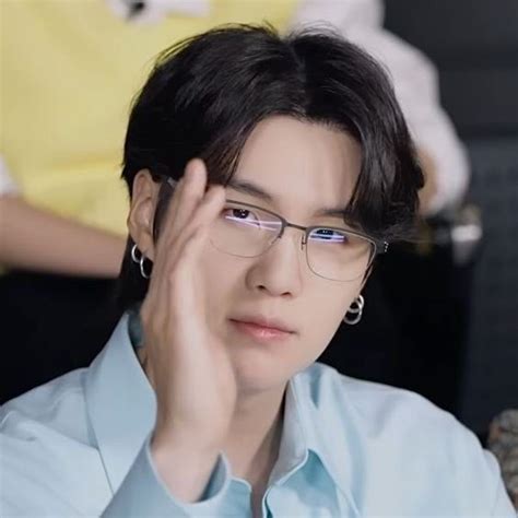 Pin By Jkasbangtan On Bts In Glasses Min Yoongi Suga Bts Suga