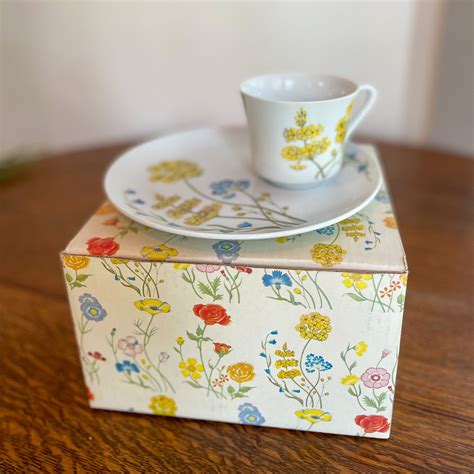 Party Plates Vintage Seymour Mann Snack Plate And Cup Set Flower