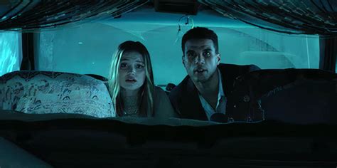 Heart Eyes Trailer Scream And Totally Killer Stars Are A Couple Hunted