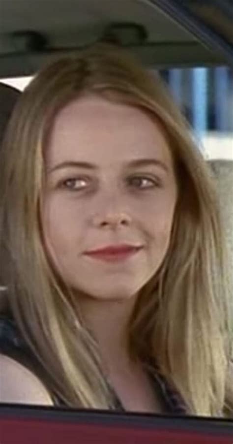 Sarah Lambert Biography Net Worth Birthday Age Physical Stats And Extra News Latestceleb