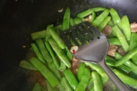 Bí Quyết Làm Món đậu Xào Thịt Heo Vừa Xanh Ngon Ngọt Mềm Lại Bắt Mắt
