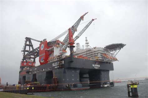 Semi Submersible Crane Vessel Sscv Sleipnir Is A Large Lifting Ship