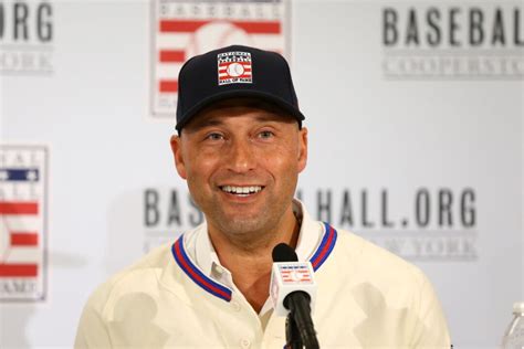 Derek Jeter Finally Joins Twitter Instagram Is It Just To Promote His