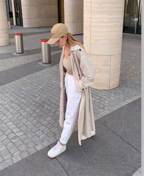Caps Outfit Duster Coat Trench Coat Outfit Inspo Outfit Ideas Nude