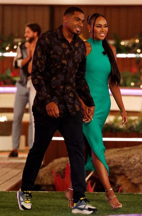 Love Island Fans In Hysterics As They Spot Tyriques Fuming Face