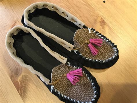 Moccasin Shoes ハンドメイドモカシン 本革 42 スリッポン Ema 通販 4595220｜creemaクリーマ ハンドメイド・手作り・クラフト作品の販売サイト