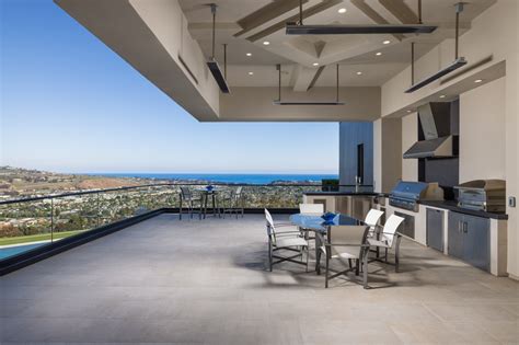 Laguna Niguel Mansion Showcase Of Art And Architecture Cuts 9m Off