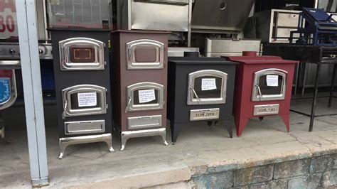 Personal Shuraba Mar Chimeneas De Leña Menonitas Más Polilla Cabina