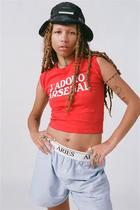 Arsenal Fc X Aries Arise Where London Street Culture Meets Football Arsenal Has Teamed Up