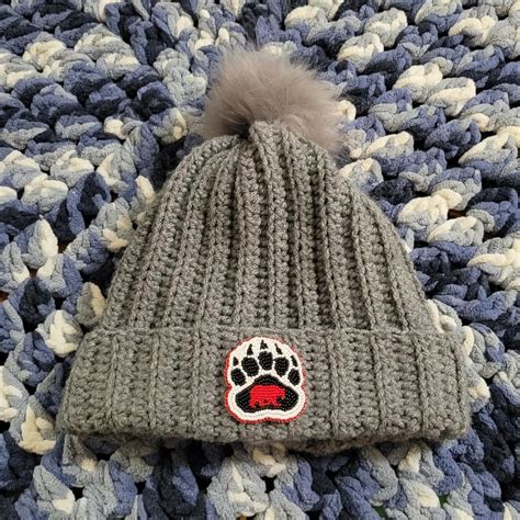 Beaded Bear Claw On Crocheted Toque 🔥 Rcrafts