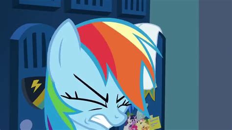 Rainbow Dash Yelling