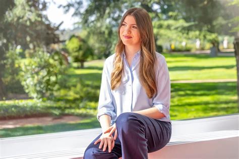 Casa Real Comparte 5 Fotos Inéditas De La Infanta Sofía Por Su 18