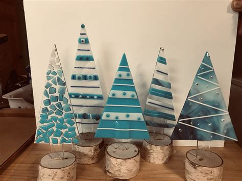 Pin By Kym Braithwaite On Fused Glass Glass Fusion Ideas Glass Christmas Decorations Fused