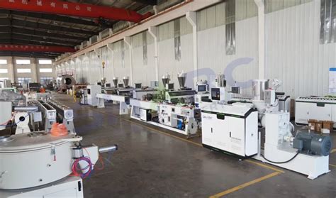 Loading Plastic Pipe Making Machine To Europe Sharc