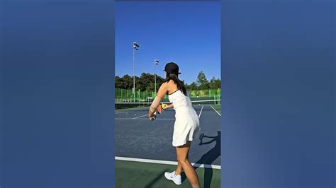 몹쓸 써브지만 영상만 이쁘다 테니스치는여자 운동하는여자 테니스룩 테니스패션 테니스서브 Tennisserve Tennisgirl Sports Youtube