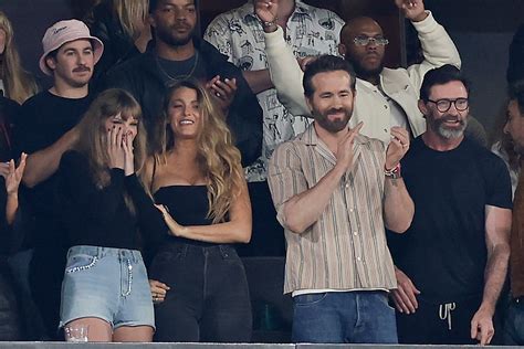 Ryan Reynolds Describes Experience Attending Travis Kelces Game With Taylor Swift The Independent