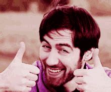 Celebrity Thumbs Up S Tenor