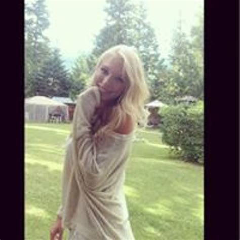 Stream Mandy Malinski Music Listen To Songs Albums Playlists For