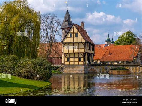Unterburg Wasserschloss Burgsteinfurt Fotos Und Bildmaterial In Hoher