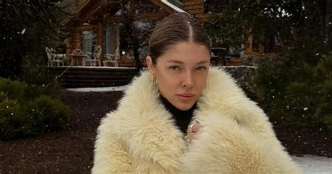 4 Hot Sexy Sofia Gonet Bikini Pics