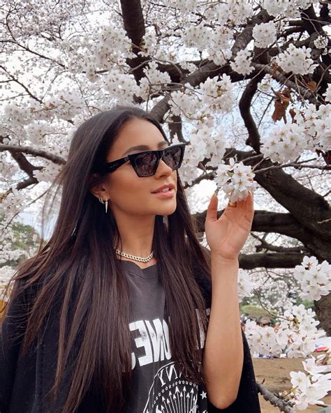 Shay Mitchell Personal Pics 04 02 2019 • Celebmafia