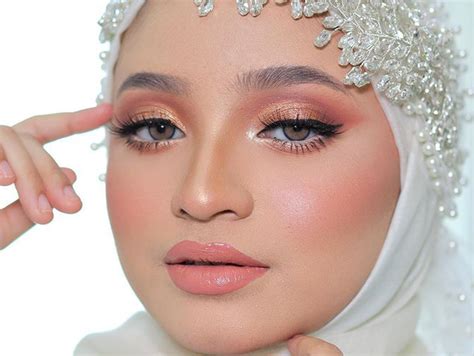 65 Best New Years Eve Makeup Looks To Ring In 2025 New Years Eve