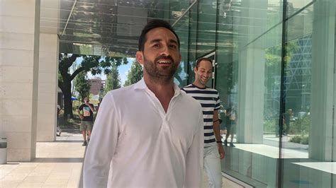 Video Visite Nella Sede Dellinter Arriva Lagente Beppe Riso