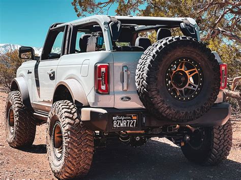 Raptor Worthy Lifted 2 Door Ford Bronco Wildtrak Build With Top Off On 37s
