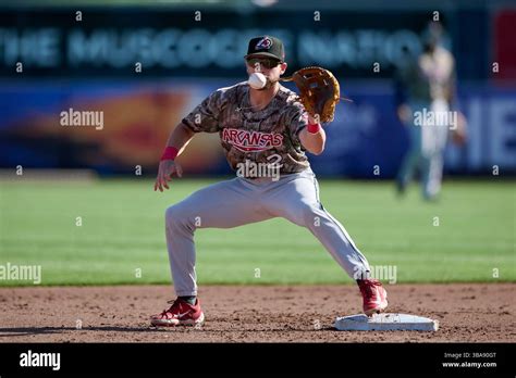Arkansas Travelers Second Baseman Blake Rambusch 2 Fields A Throw During An Milb Texas League