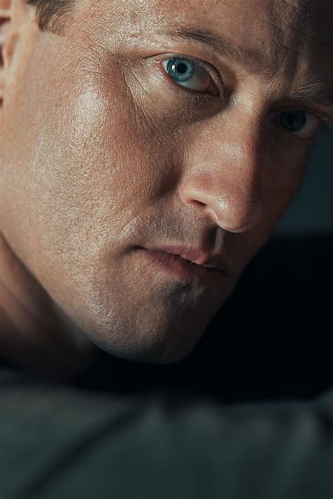 Samuel Roukin L R Samuel Roukin And Caitlin Roukin At The Starzs