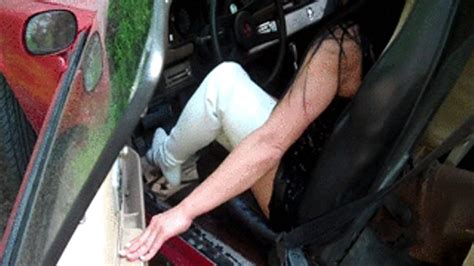 Kmo Cranks The Camaro In White Boots Custom 620 Pump That Pedal