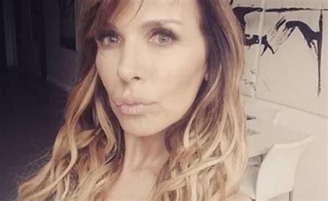 Daniela Mori Letras Com 1 Canción