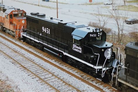 Gm Emd Sd28 Trains And Railroads