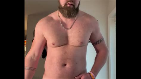 Hung Muscle Hunk Cums Multiple Times Hands Free