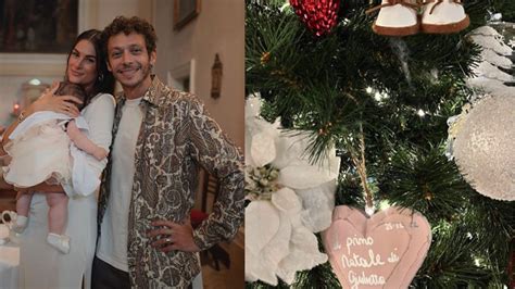 Lalbero Di Natale Di Valentino Rossi E Francesca Sofia Novello