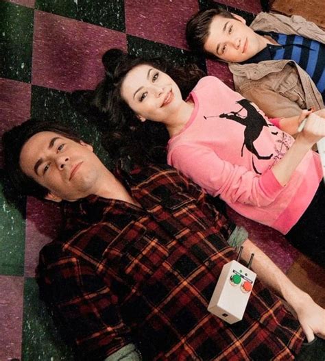 Miranda Cosgrove R Mirandacosgrovehot