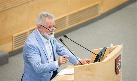 Sysas Po Metų Skurdas Gal Išliks Tokiame Pačiame Lygyje Bet Atskirtis Tik Didės Delfi Verslas