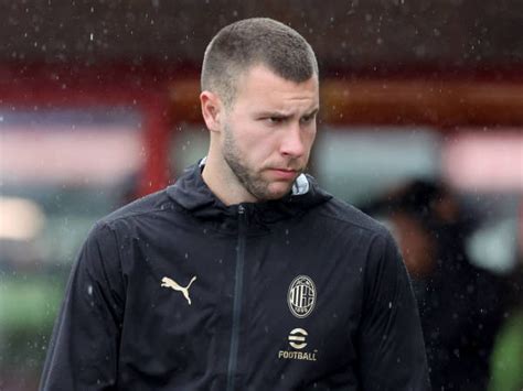 Akan Dilepas Milan Agen Strahinja Pavlovic Prioritaskan Minat Atalanta Liga Olahraga