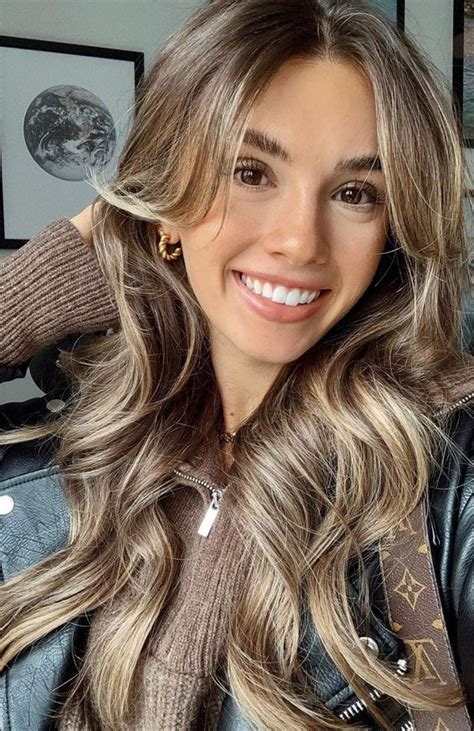 50 Cute Hairstyles With Curtain Bangs Brown Hair With Loose Waves