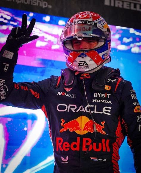 Pin By Artie The Party On Maxxx‼️‼️‼️ Formula 1 Red Bull Red